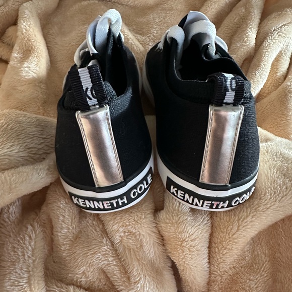 Kenneth Cole | Shoes | Kenneth Cole Sneaker | Poshmark